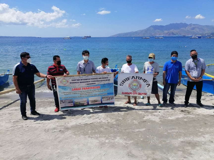 Olongapo Fisherfolk Receive FRP Boats From BFAR-3 – The Maritime Review
